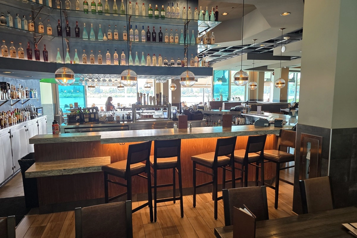 Twigs Bistro at Vancouver Waterfront | Elevated Comfort Food & River Views